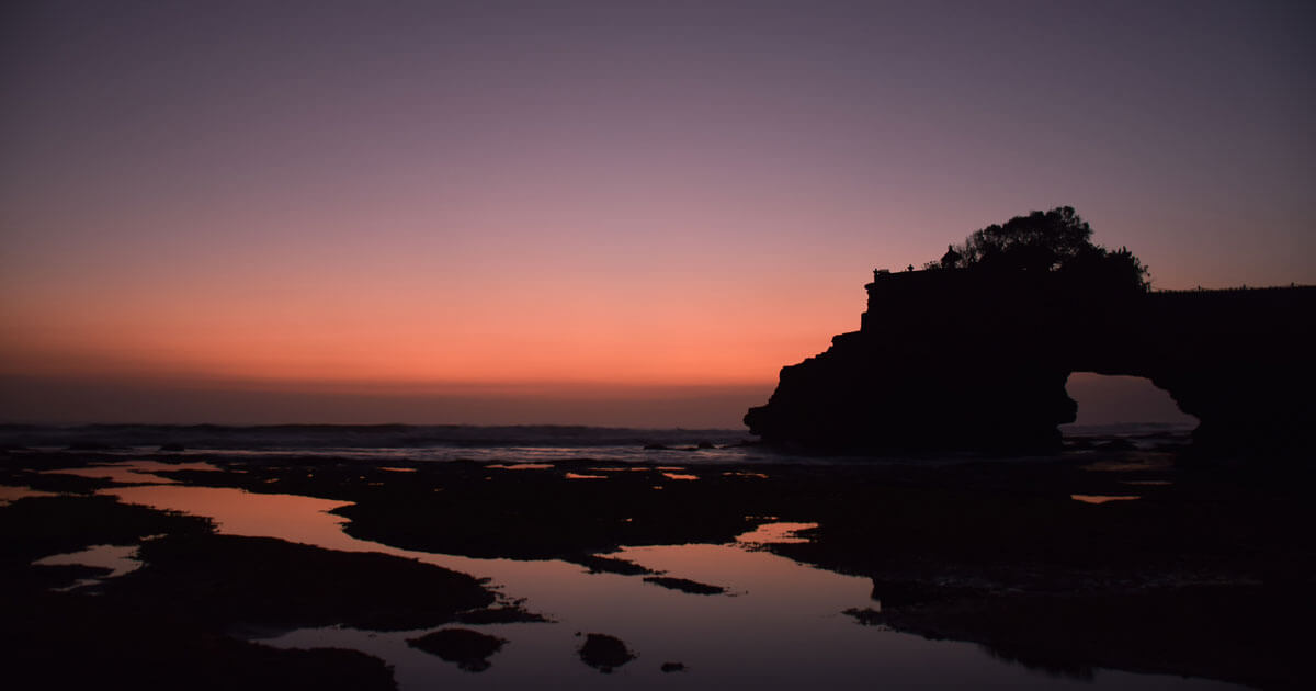 Tanah Lot Temple Sunset: Experience Bali's Must-See Attraction